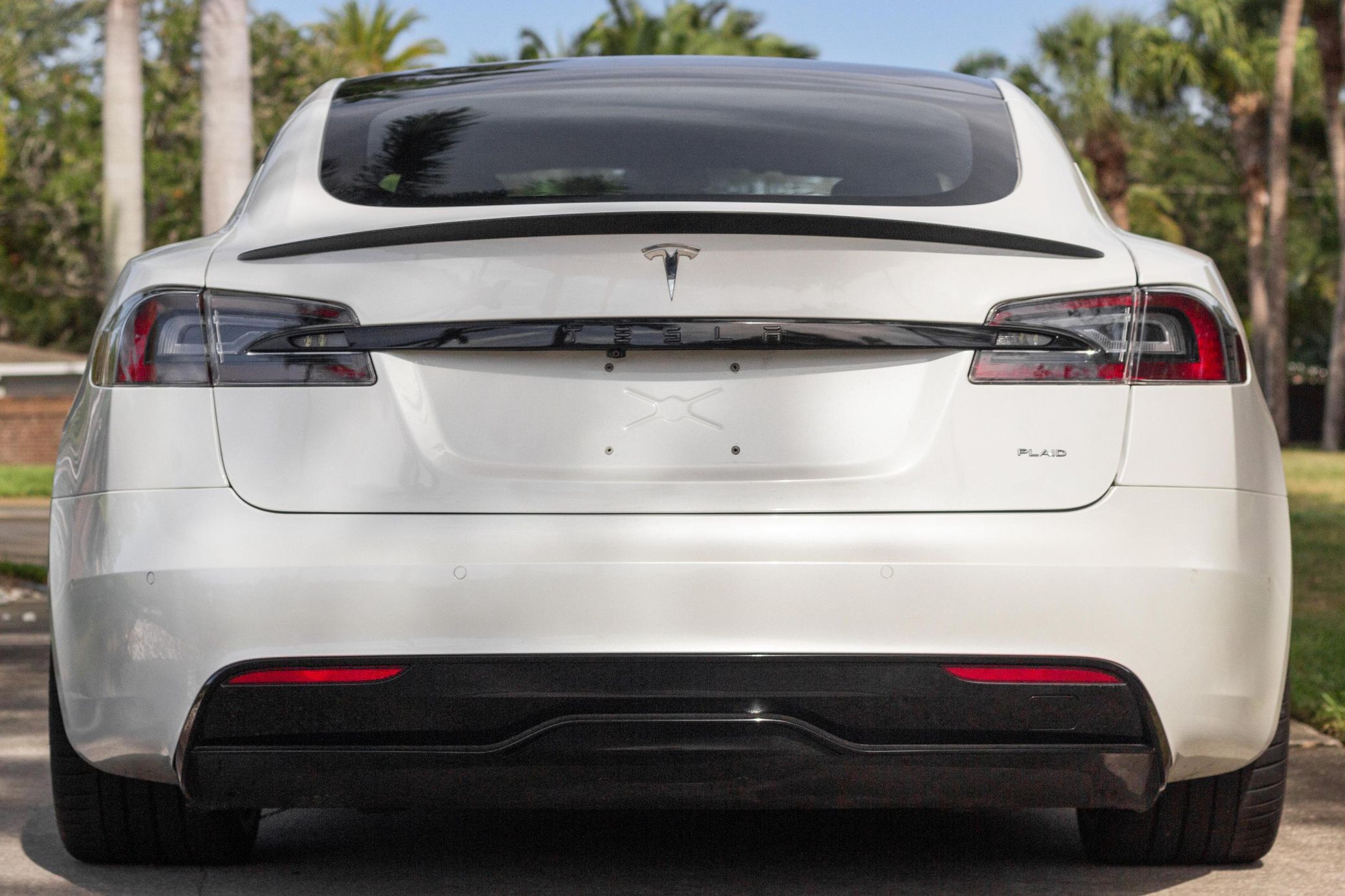 Tesla Model S Plaid 2026 - EV Full Specs USA | Green Cars Compare