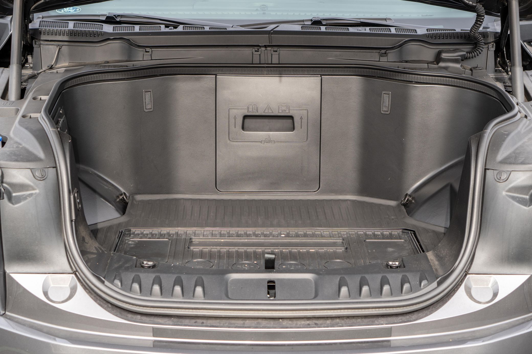Ford F-150 Lightning Standard Range 2026 - Electric Pickup USA Overview ...
