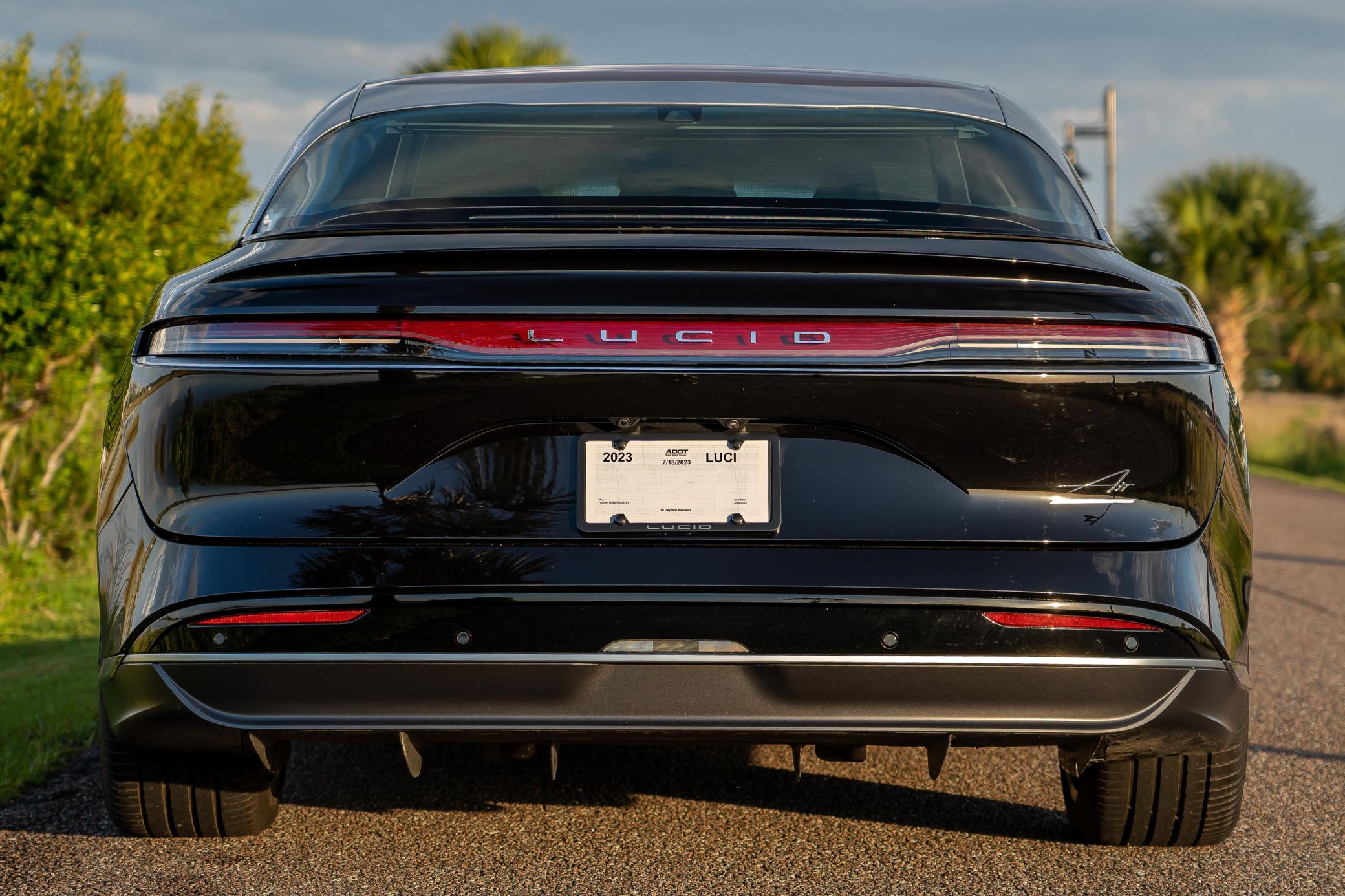 Lucid Air Pure AWD 2024 - FAQs Global | Green Cars Compare