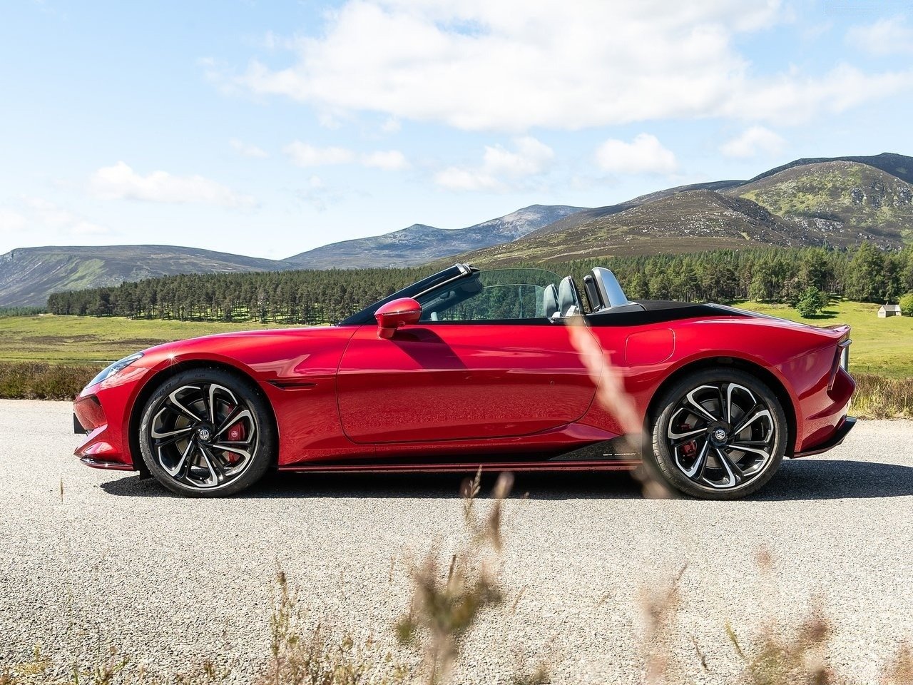 MG Cyberster Trophy Single Motor 2026 - Electric Roadster Global ...