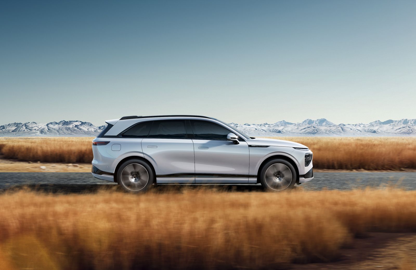 XPENG G9 AWD Performance 2025 - Electric SUV Global Overview | Green ...