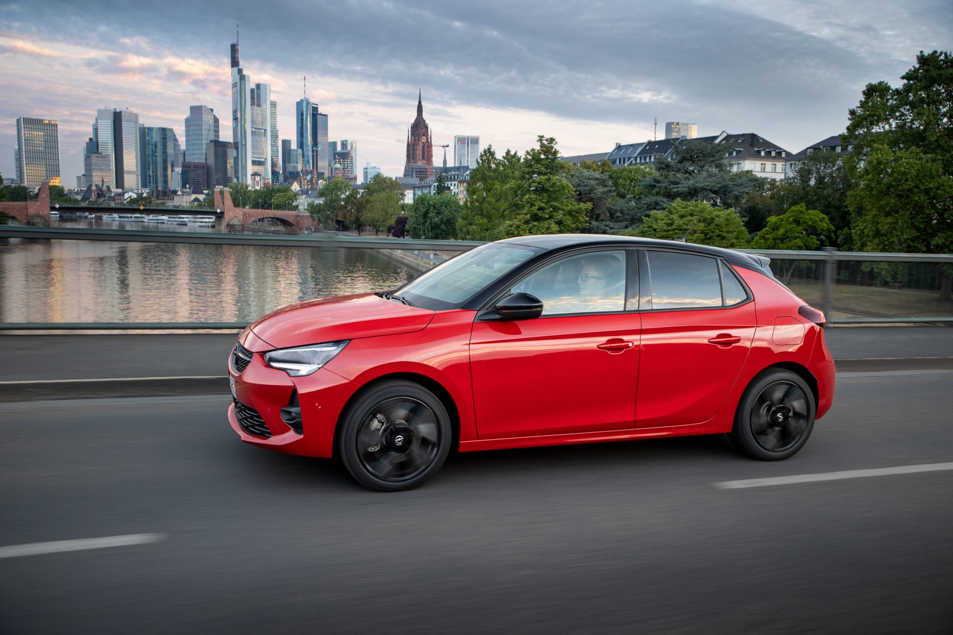 Opel Corsa Electric 50 kWh 2023 - EV Full Specs Global | Green Cars Compare