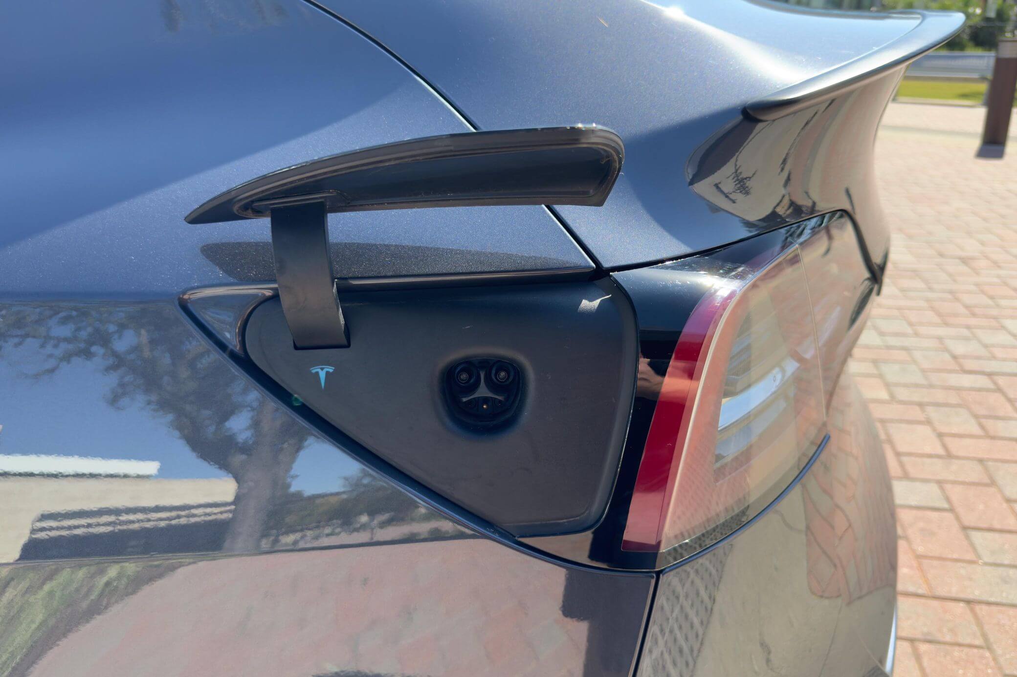 Tesla Model Y Performance 2025 - Electric SUV Global Overview | Green ...