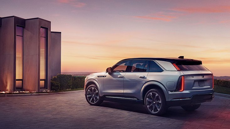 Cadillac Escalade IQ First Edition 2026 - Electric SUV USA Overview ...