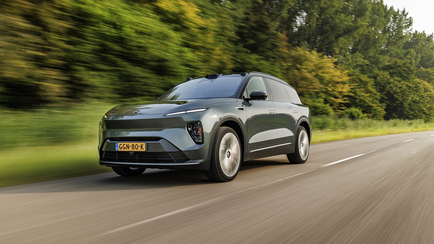 NIO EL8 Standard Range 2025 - EV Full Specs USA | Green Cars Compare