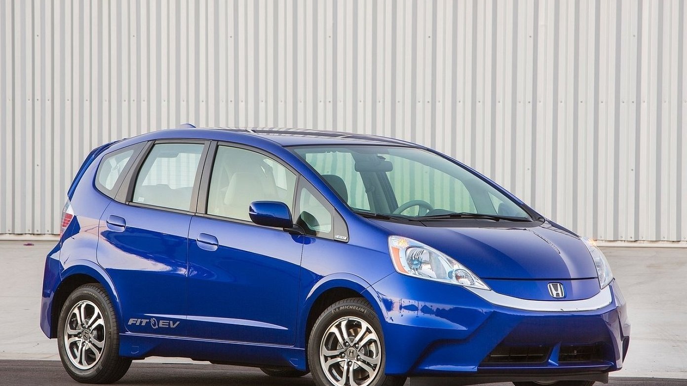 Honda Fit EV Gen 1 2015 - Electric Hatchback Global Overview | Green ...
