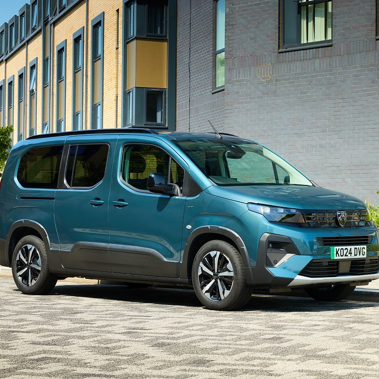 Peugeot e-Rifter XL 50 kWh - Compare Electric Car Specs | Green Cars ...