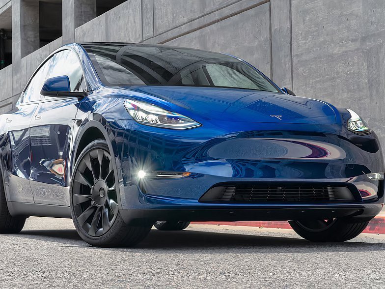 Tesla Model Y Long Range AWD 2021 - Electric SUV USA Overview | Green ...
