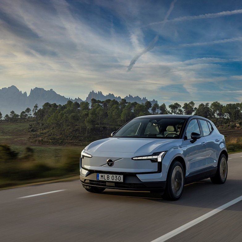 Volvo EX30 Single Motor 2025 - EV Range Map Global | Green Cars Compare