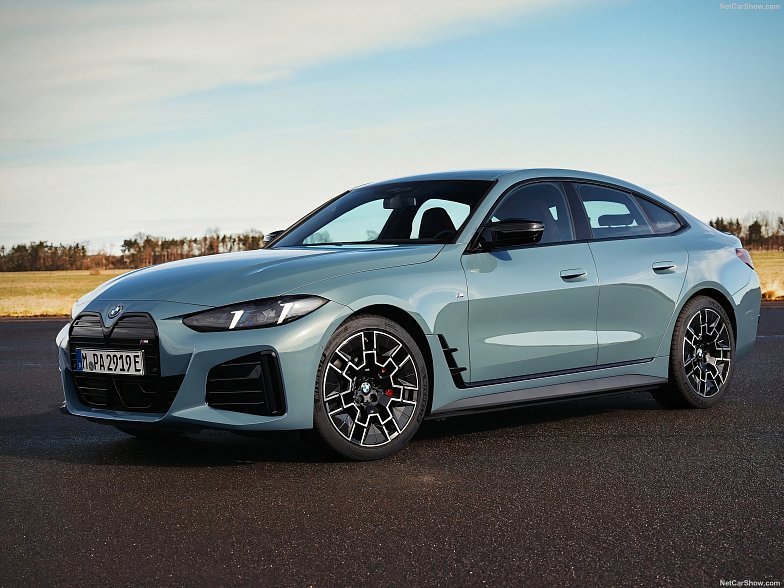 BMW i4 M60 XDrive 2026 - Electric Liftback USA Overview | Green Cars ...
