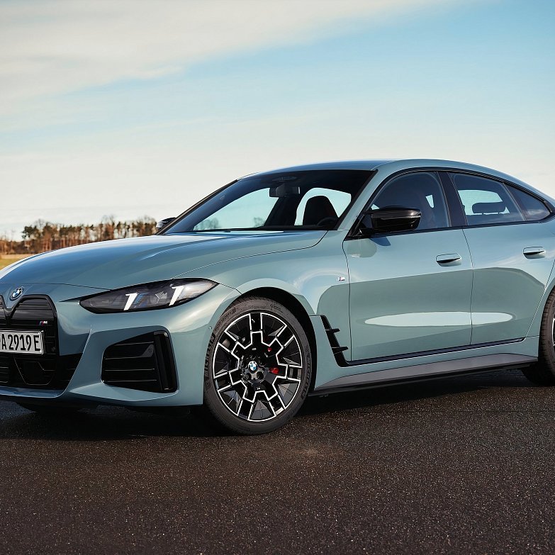 BMW i4 M50 2025 - Electric Liftback USA Overview | Green Cars Compare