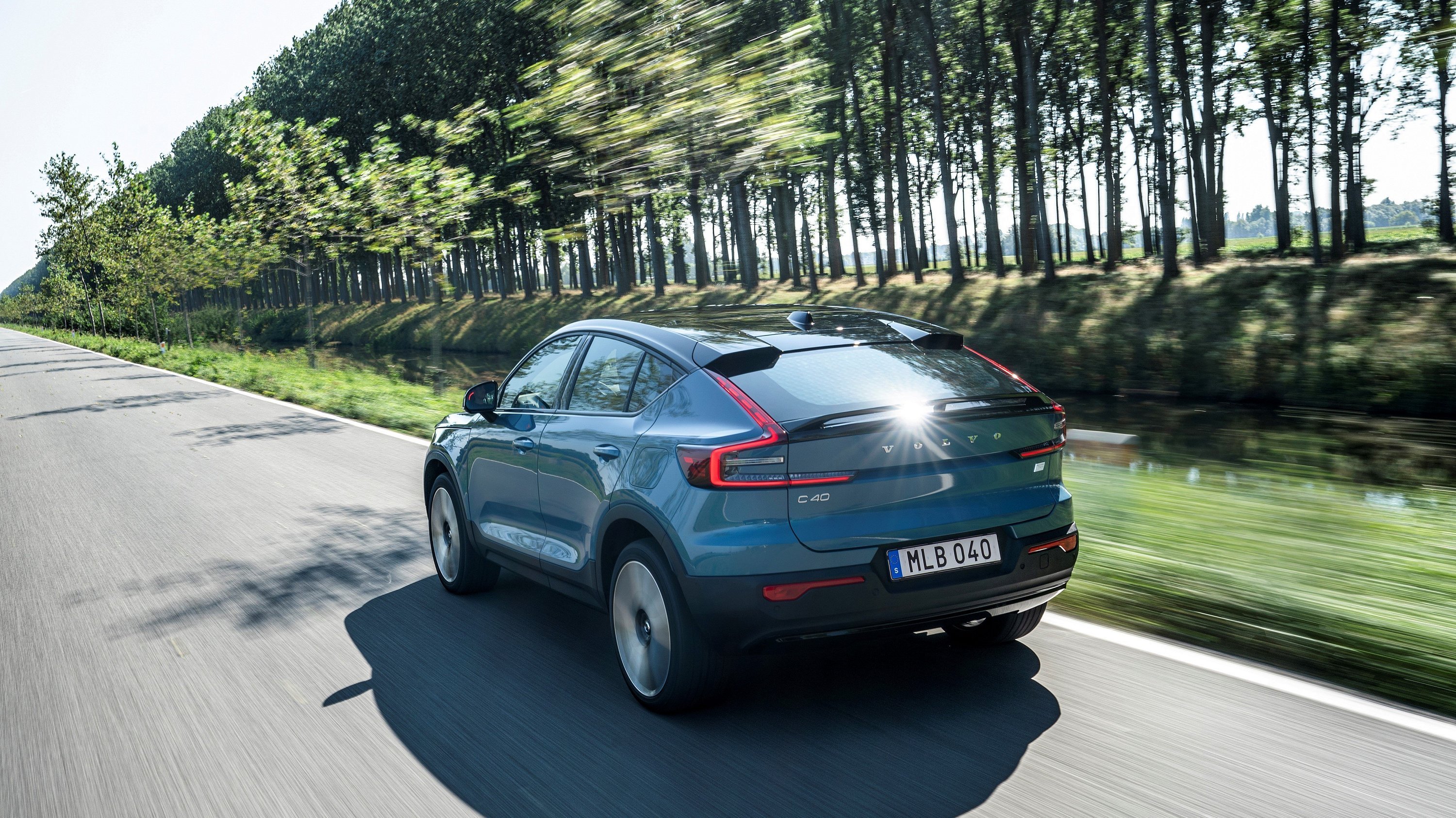 Volvo C40 Recharge (EC40) Twin Motor 2026 - Electric SUV Global ...
