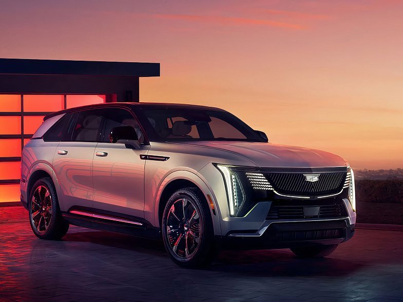 Cadillac Escalade IQ First Edition 2026 - Electric SUV USA Overview ...
