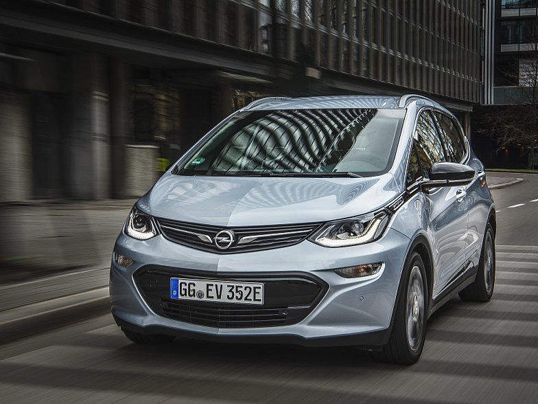 Opel Ampera-e Gen 1 2021 - Compare With USA EVs | Green Cars Compare