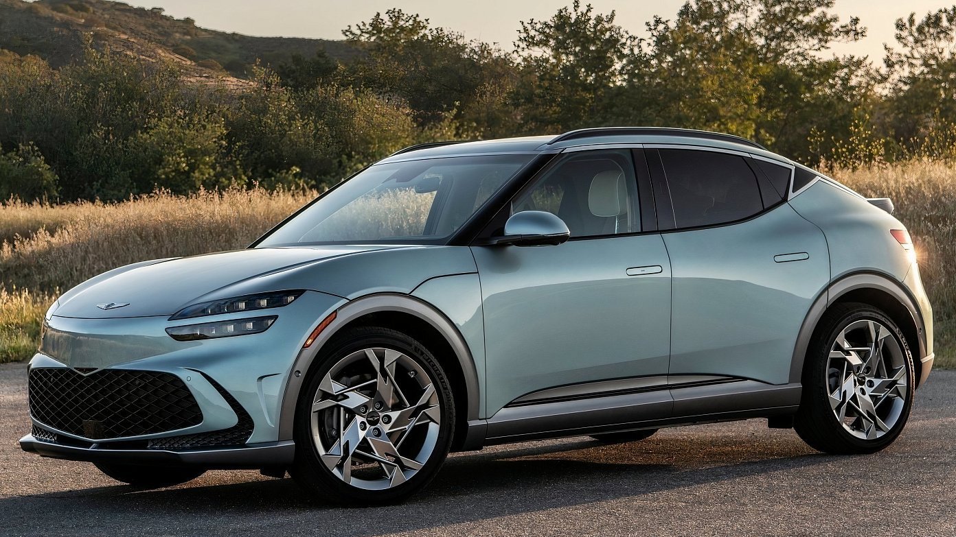 Genesis GV60 Advanced AWD 2025 - Electric SUV USA Overview | Green Cars ...