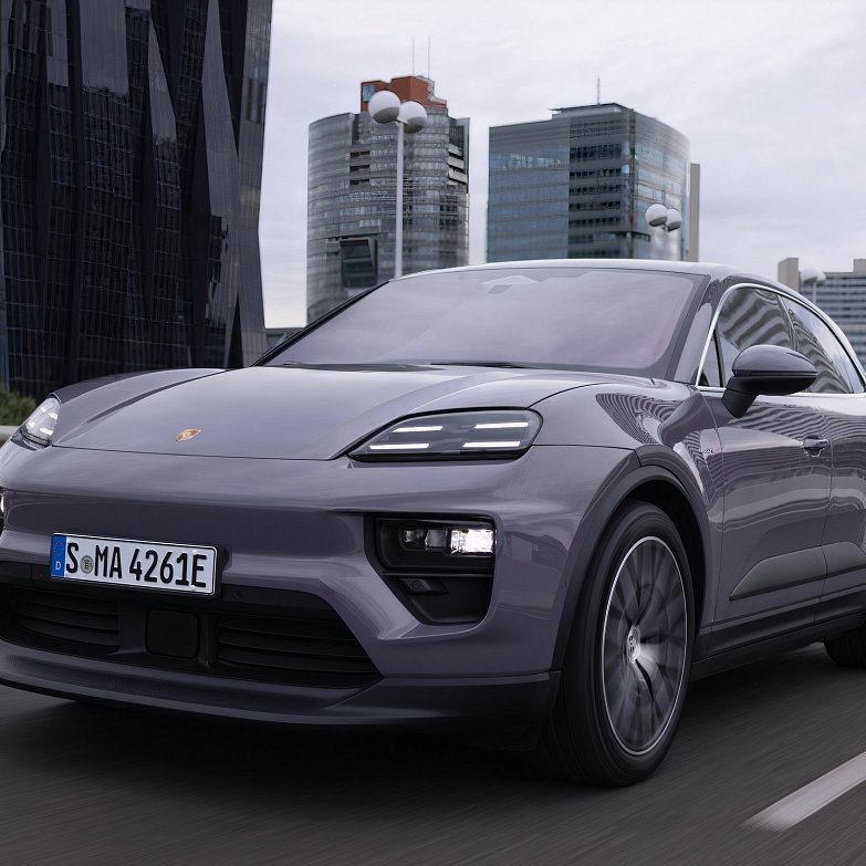 Porsche Macan 4 Electric 2025 - EV Range Map USA | Green Cars Compare