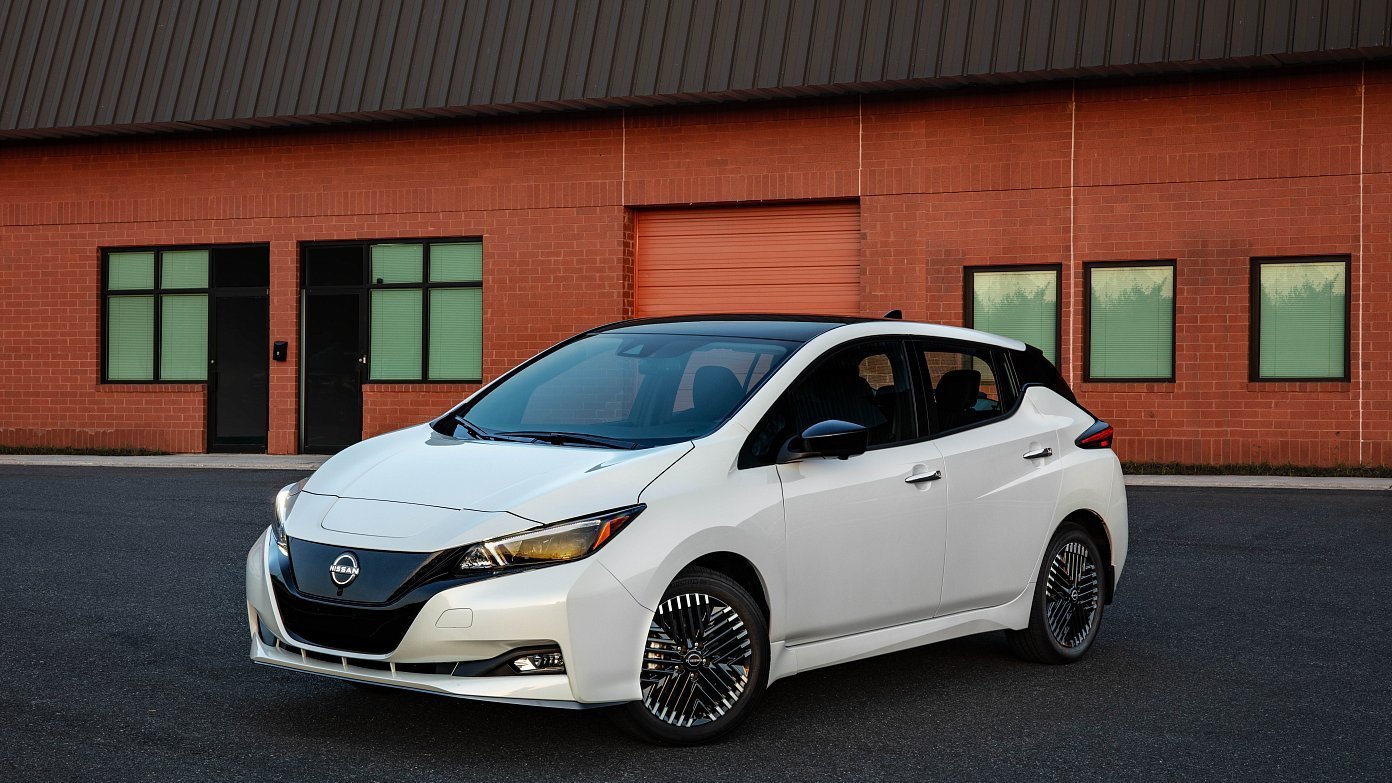 Nissan Leaf 40 kWh 2025 - EV Full Specs Global | Green Cars Compare