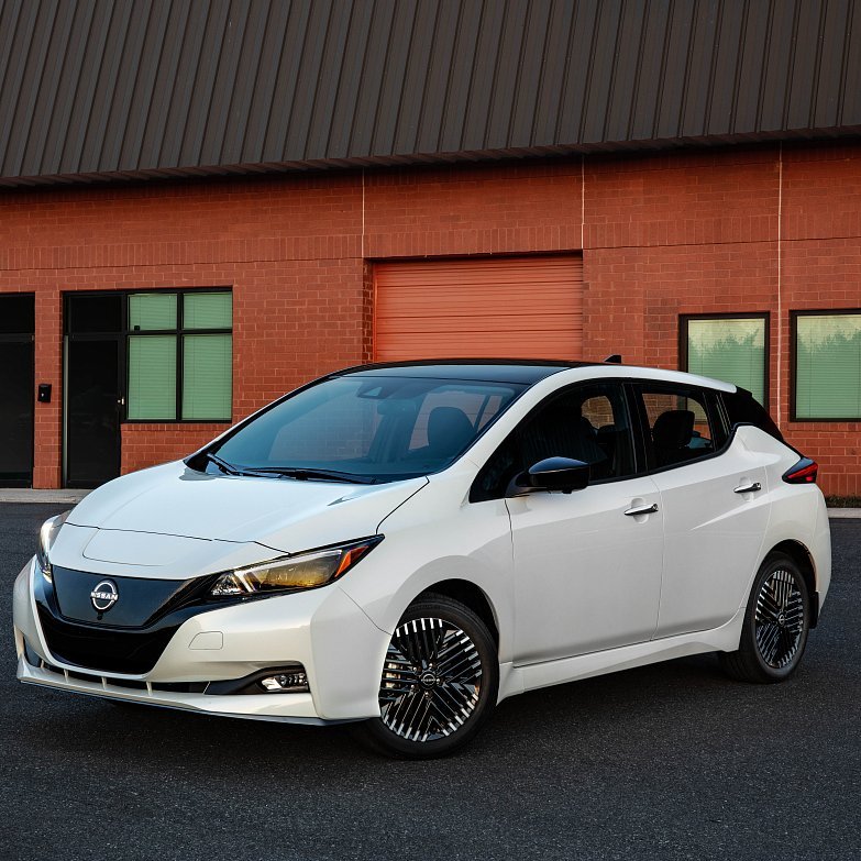 Nissan Leaf 40 kWh 2025 - EV Full Specs Global | Green Cars Compare