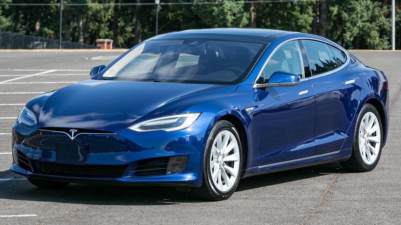 Tesla Model S 60 2017 - Compare With USA EVs | Green Cars Compare
