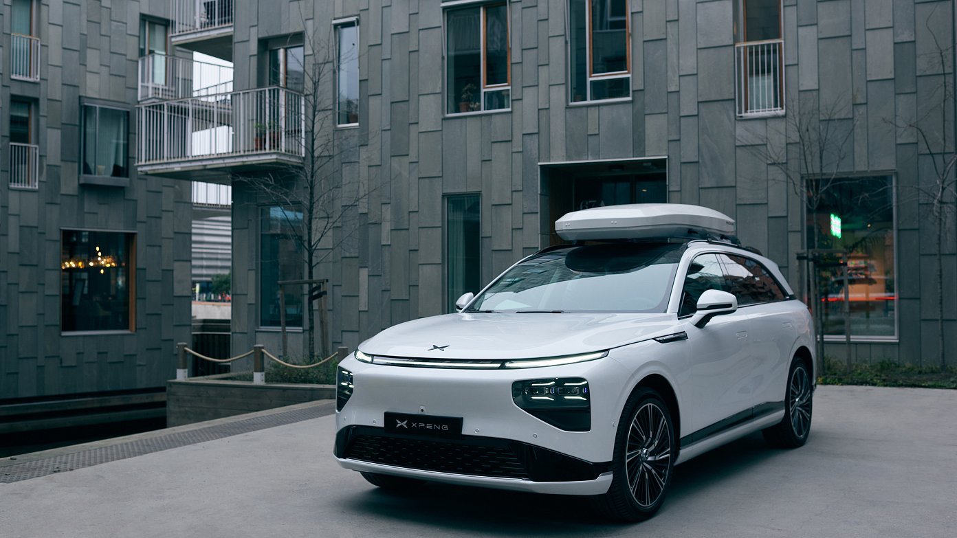 XPENG G9 RWD Long Range 2025 - Electric SUV Global Overview | Green ...