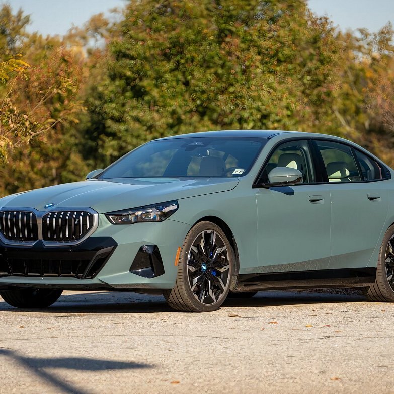 BMW i5 eDrive40 2025 - EV Range Map USA | Green Cars Compare