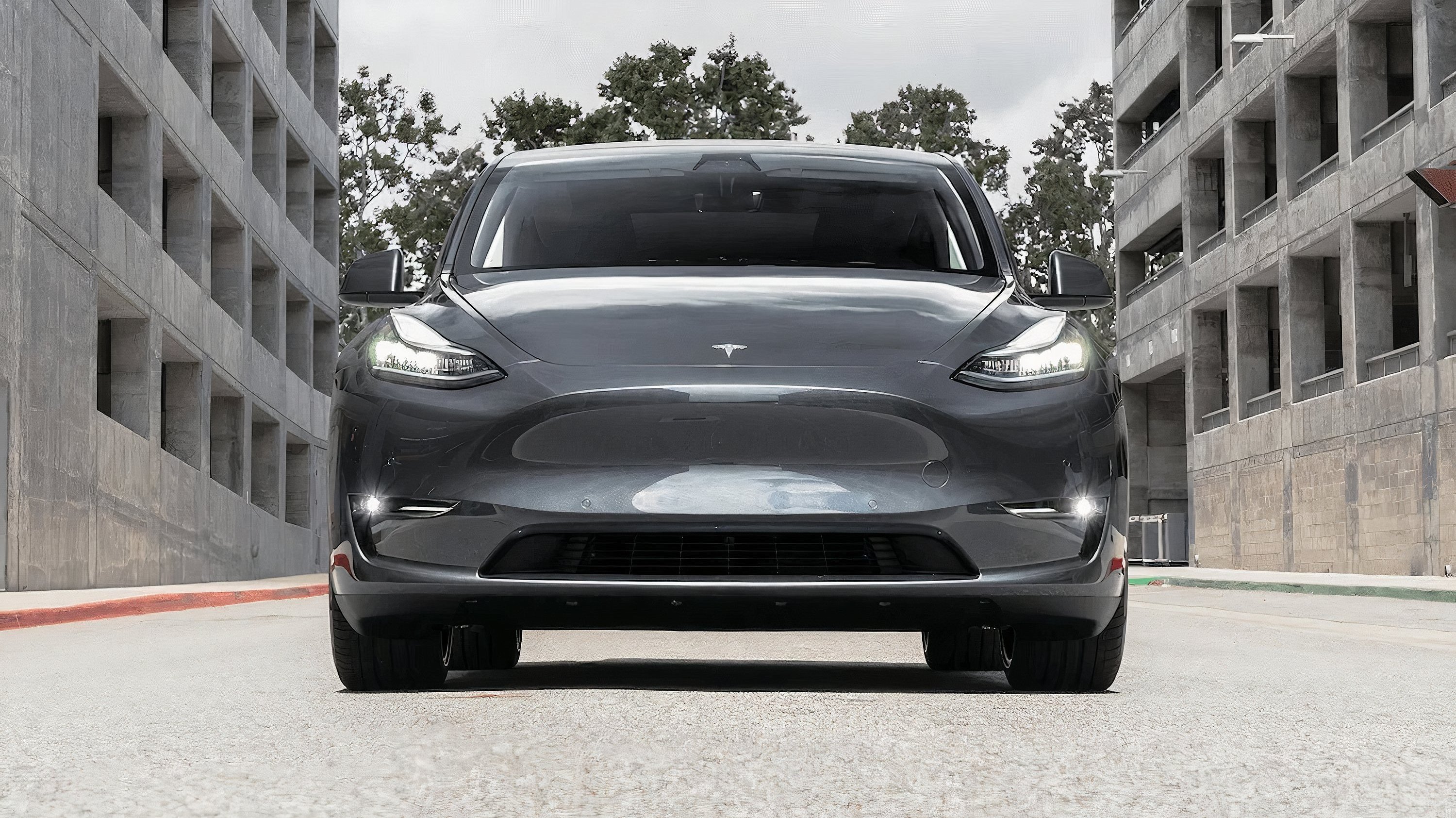 Tesla Model Y Performance 2025 - EV Full Specs USA | Green Cars Compare
