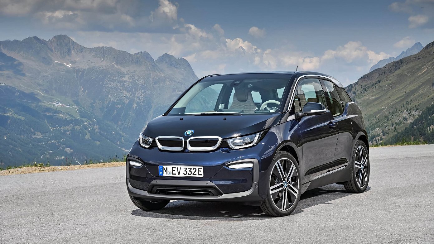 BMW i3 BEV 120 Ah 2022 - Electric Hatchback USA Overview | Green Cars ...